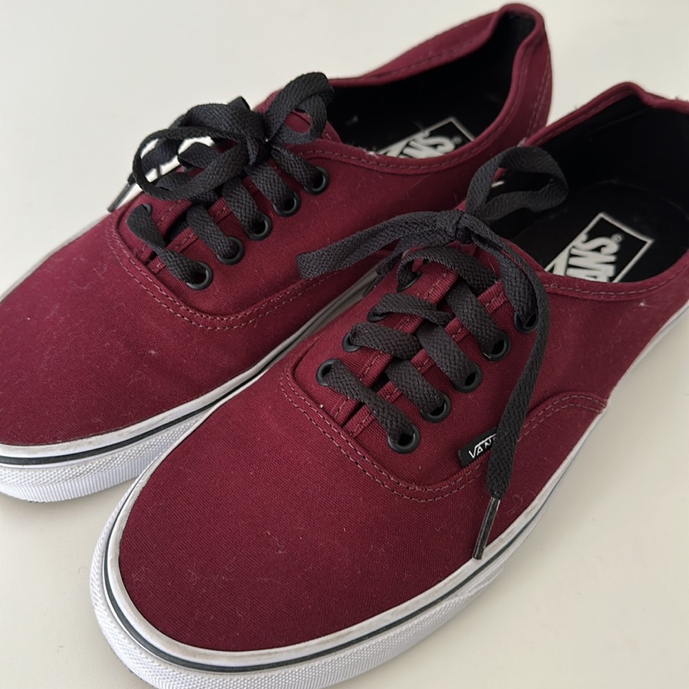 Vans Port Royale Red Authentic Lo Pro Sneakers - Gem